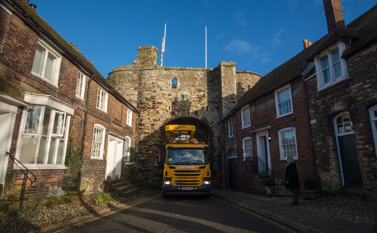 Biggest pile of pigeon “poo” discovered in historic monument – Presswire