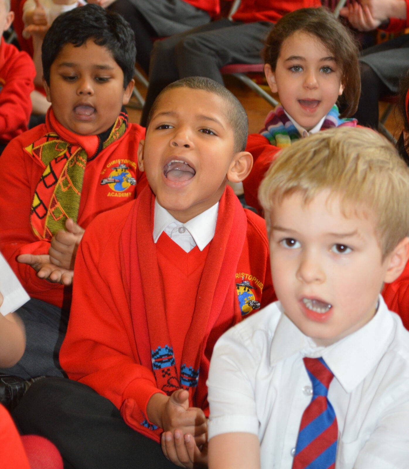 Deaf charity gives thumbs up to Dunstable schools – Presswire